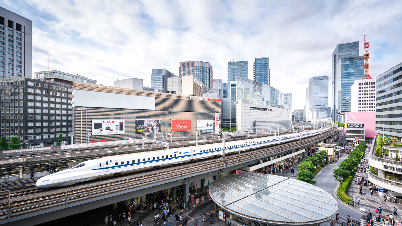 Magnetic Levitation Redefines High-Speed Transit with Record-Breaking ...