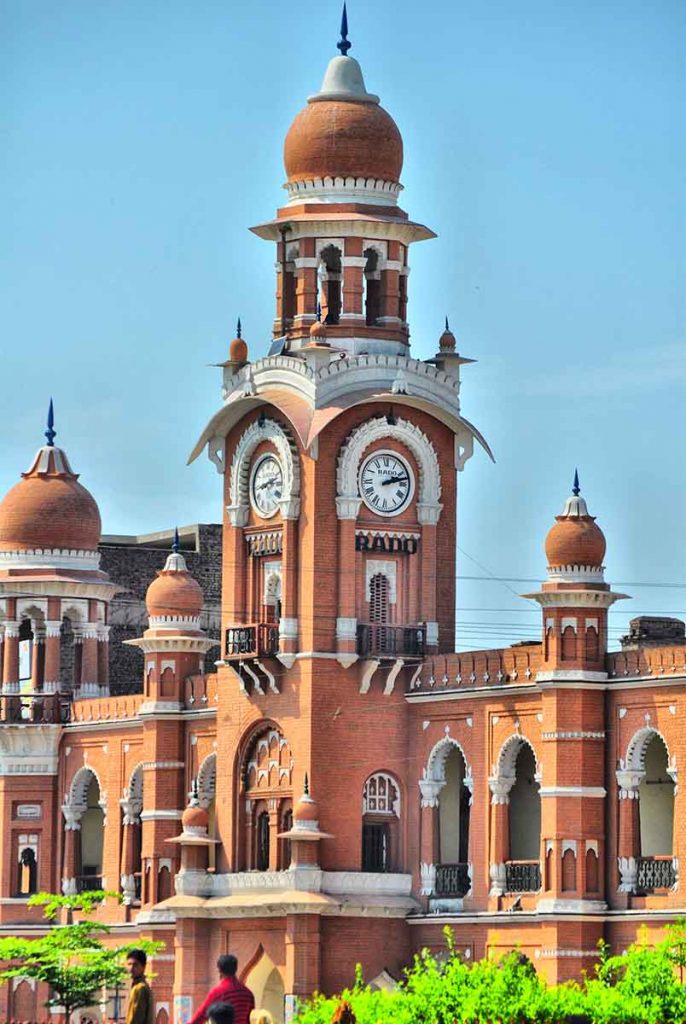 Multan: From captivating history to intricate shrines.