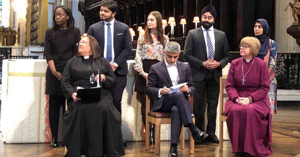 The Mayor and Bishop of London hosts first multi-faith Iftar at St ...