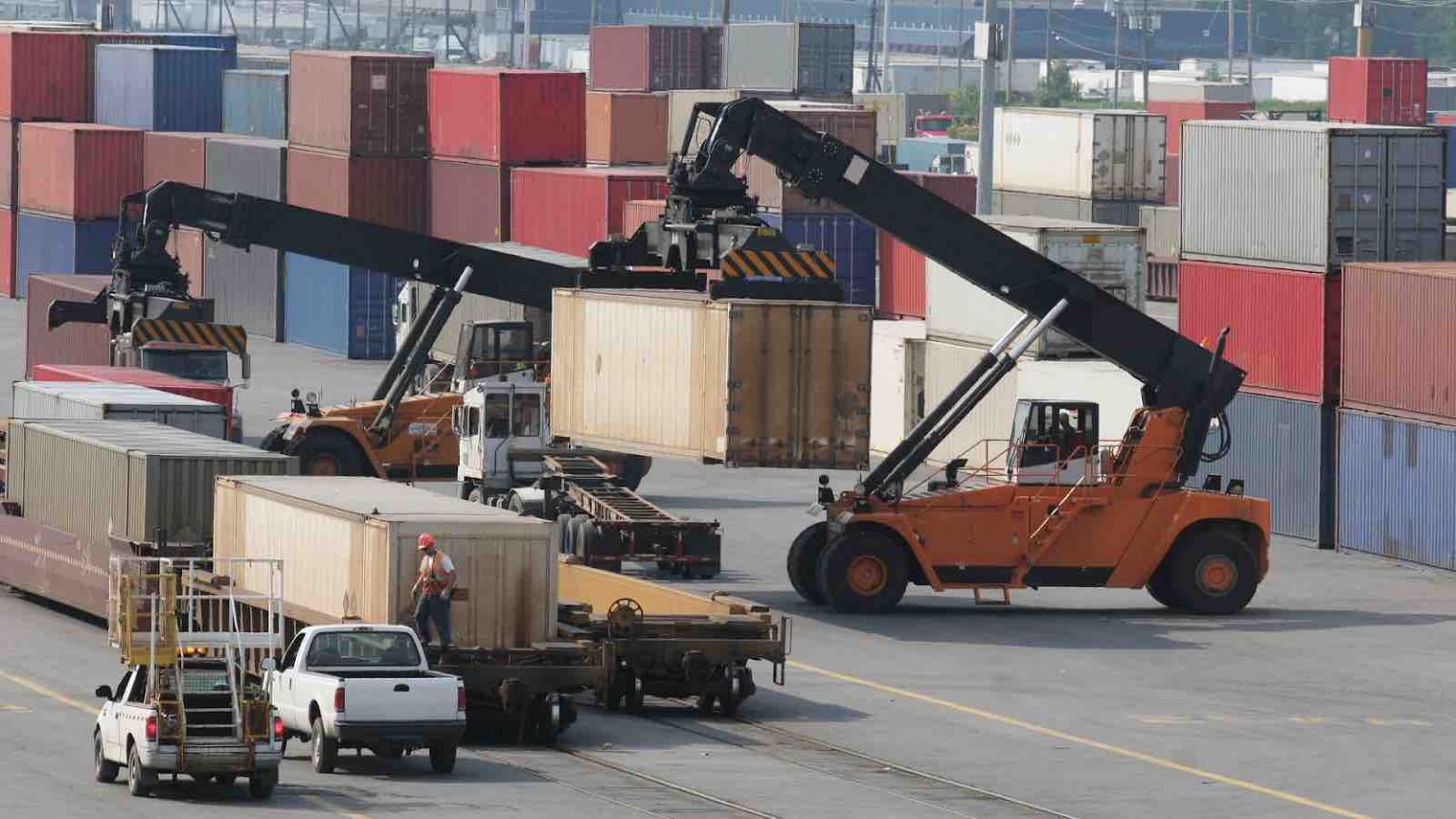 Top 4 Fastest-Growing Industries in Asia - Global Village Space