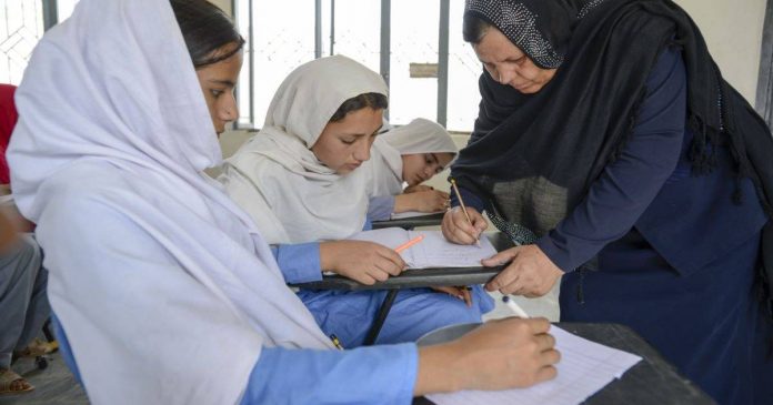 The ugly truth about Pakistan's education system - Global Village Space