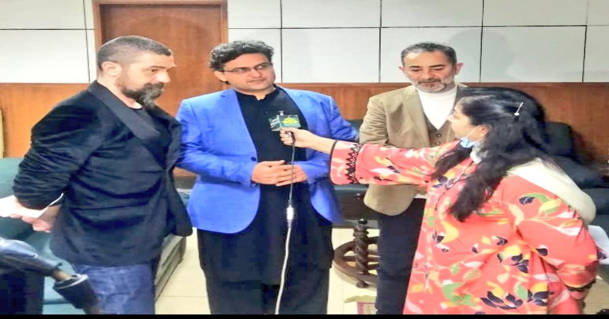 Faisal Javed thanks Ertugrul's Bamsi, Artuk Bey for visiting Pakistan