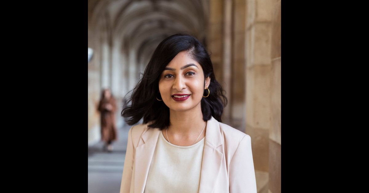 British-Muslim MP, Zarah Sultana, cries while recounting Islamophobia