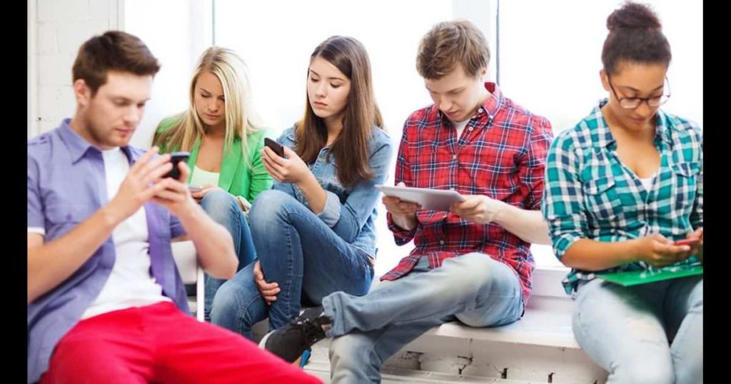 How cell phone addiction is real and causing psychological problems ...