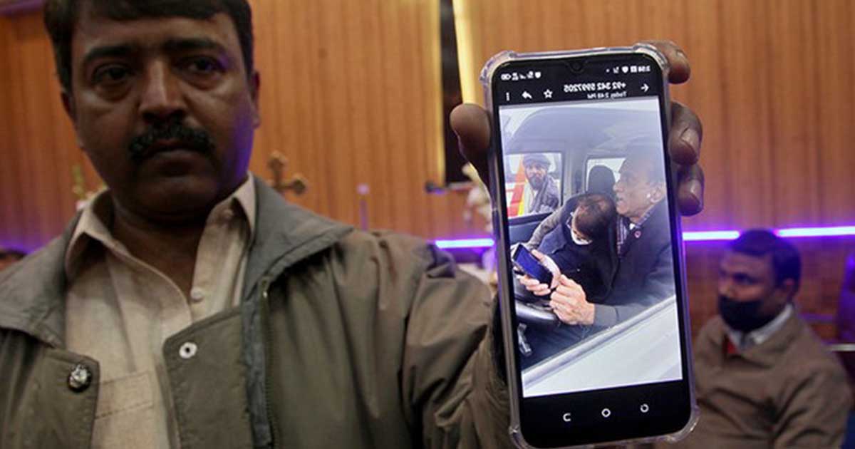 Gunmen kill priest in Peshawar