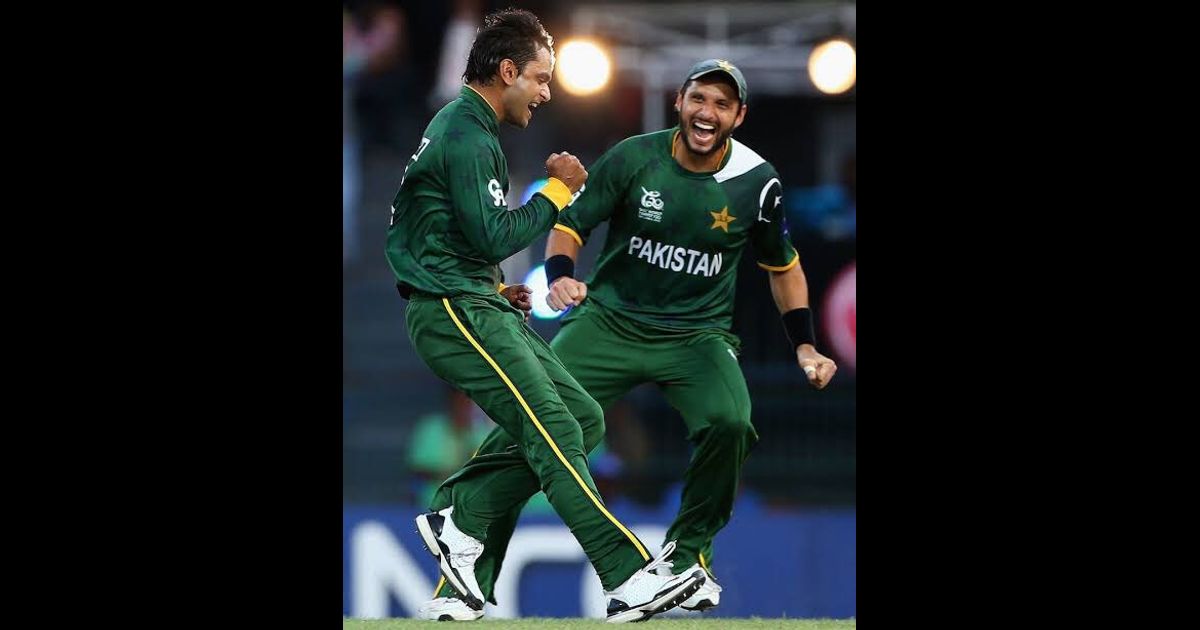 Shahid Afridi, Muhammad Hafeez joining PTI to contest elections?