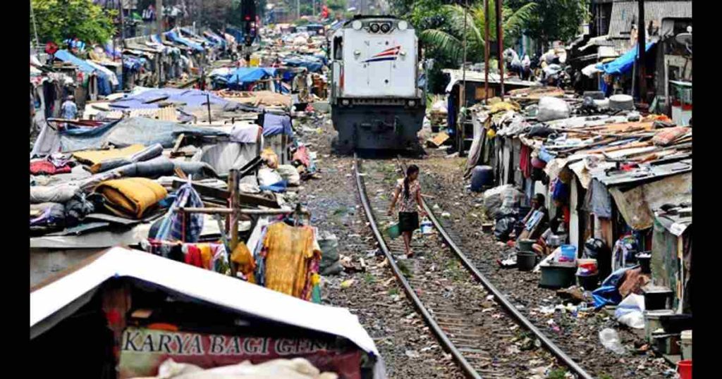 Poverty and inequality: Enduring features of an urban future? - Global ...