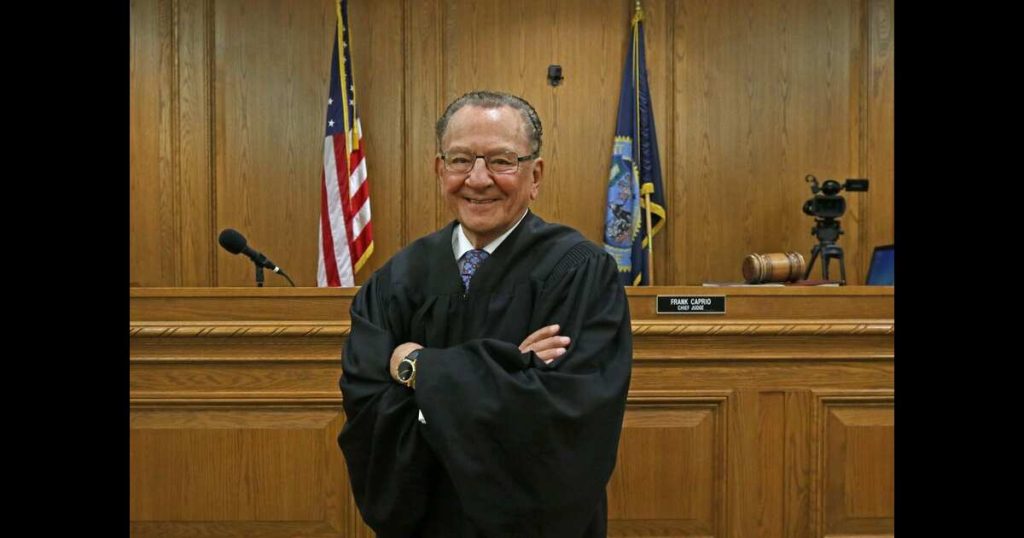 Pakistani couple gifts traditional pakol hat to US judge Frank Caprio