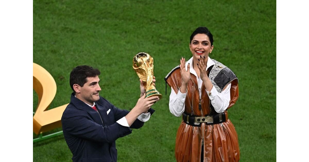 Deepika Padukone unveils trophy of FIFA World Cup Qatar 2022