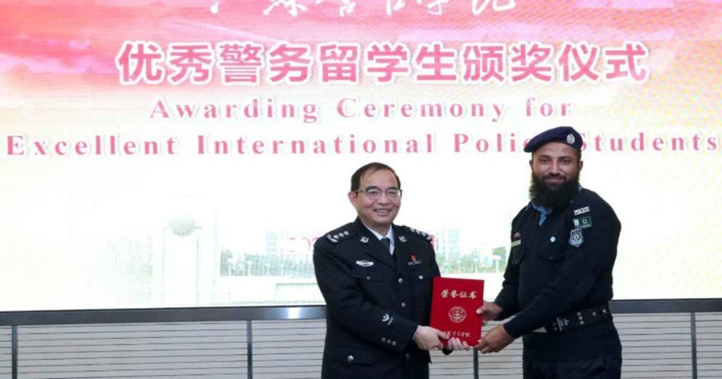 ICT police constable wins the Best International Student Award in China ...