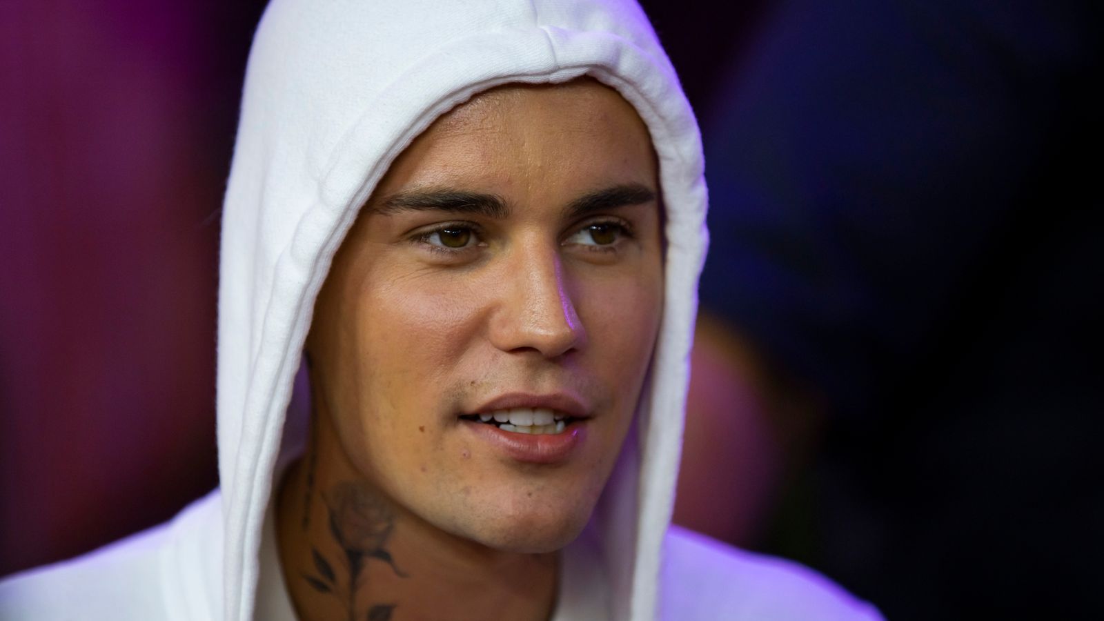 Justin Bieber uses bombed Gaza image in request to pray for Israel - Global Village Space