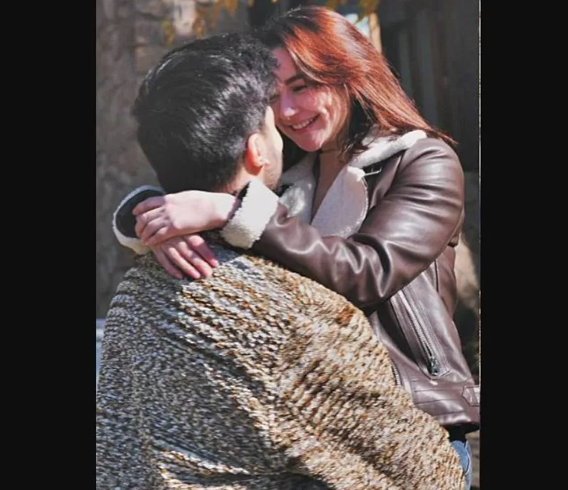 Hania Aamir Sparks Controversy with Cozy Photos Featuring Mystery Man ... Hania Aamir Sparks Controversy with Cozy Photos Featuring Mystery Man ...