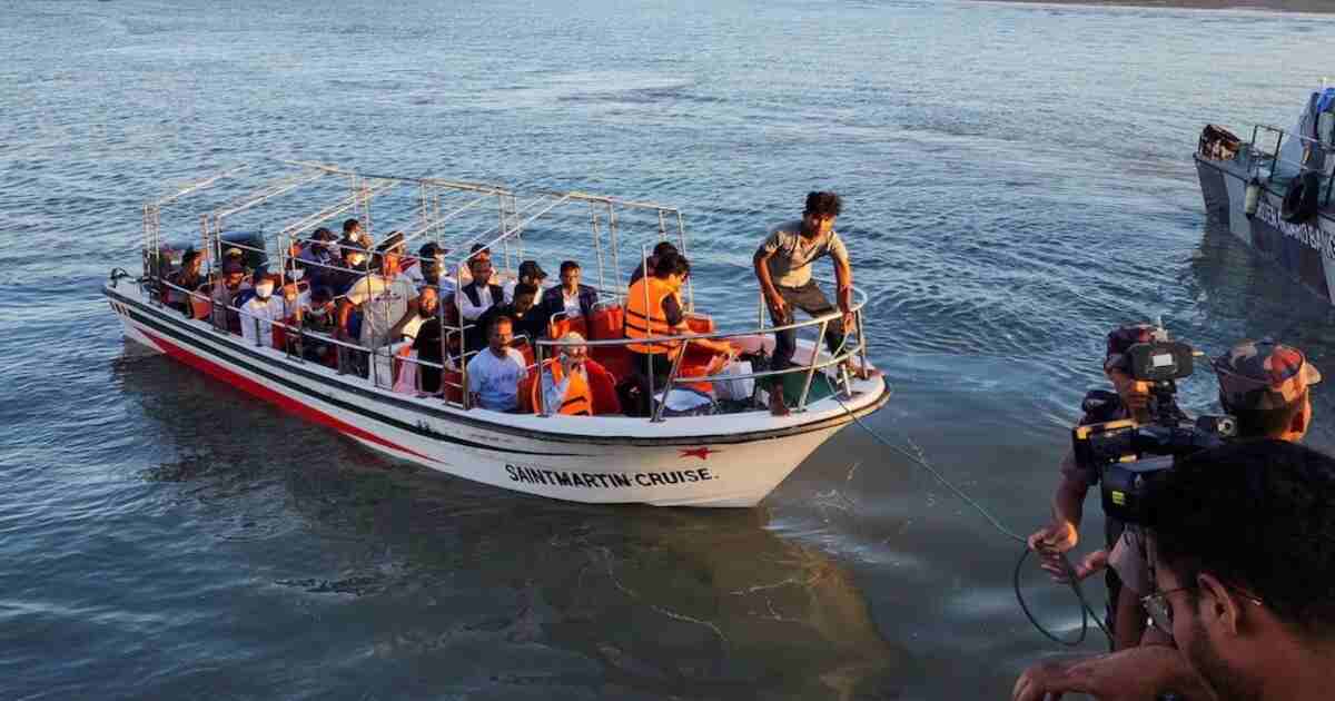 Boat carrying dozens of Rohingya Muslims capsizes off Indonesian coast ...